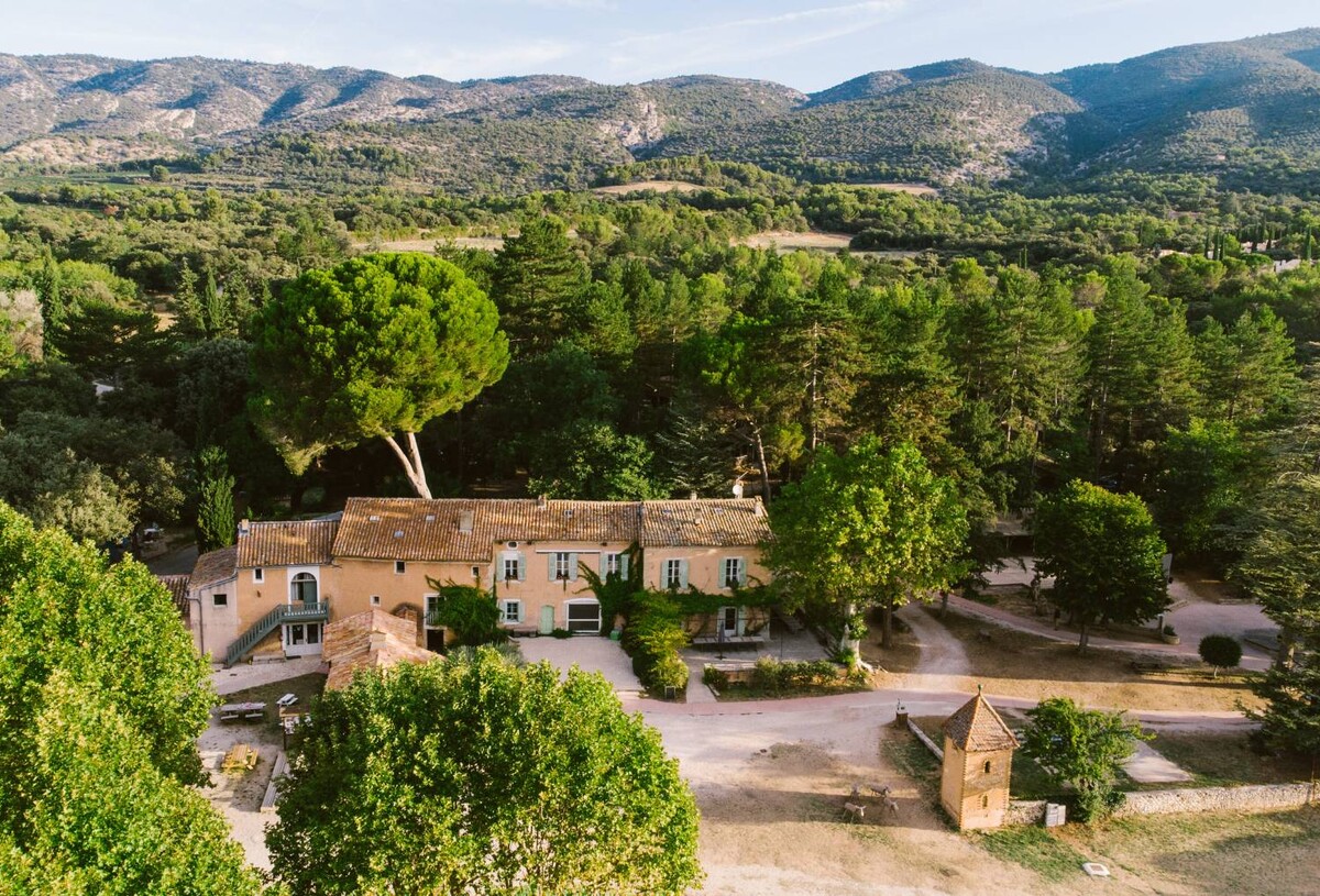 LE DOMAINE DE BELEZY ***** | Libranoo